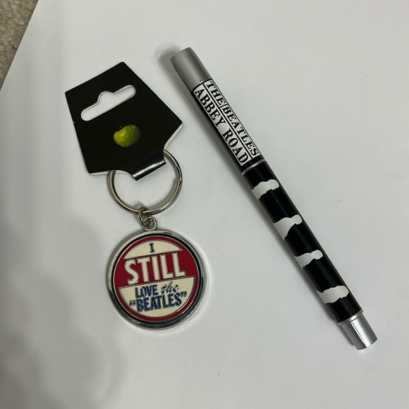 Other | Beatles Abbey Road Pen I Still Love The Beatles Metal Keyring ...